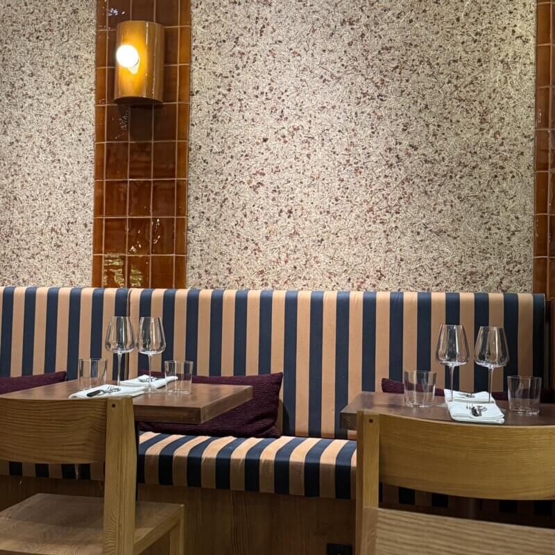 Solo-Dinner in Paris: Warum das Oktobre der perfekte Ort ist - styleREBELLES